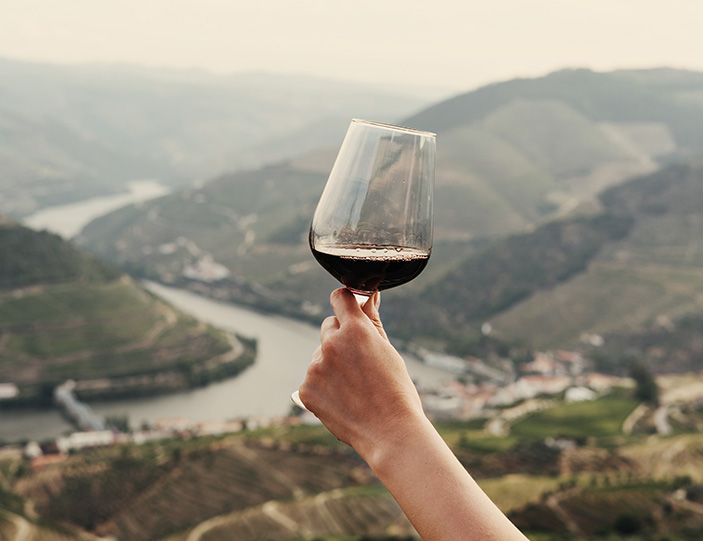 Was ist Portwein? » Definition, Herstellung & Stile | INTERSPAR ...
